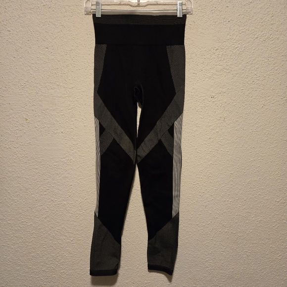 PINK Victoria's Secret | Pants & Jumpsuits | B4 Pink Victorias Secret ...